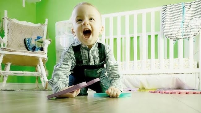 Copilul tău caută mereu atenția tuturor? Iată ce e de făcut